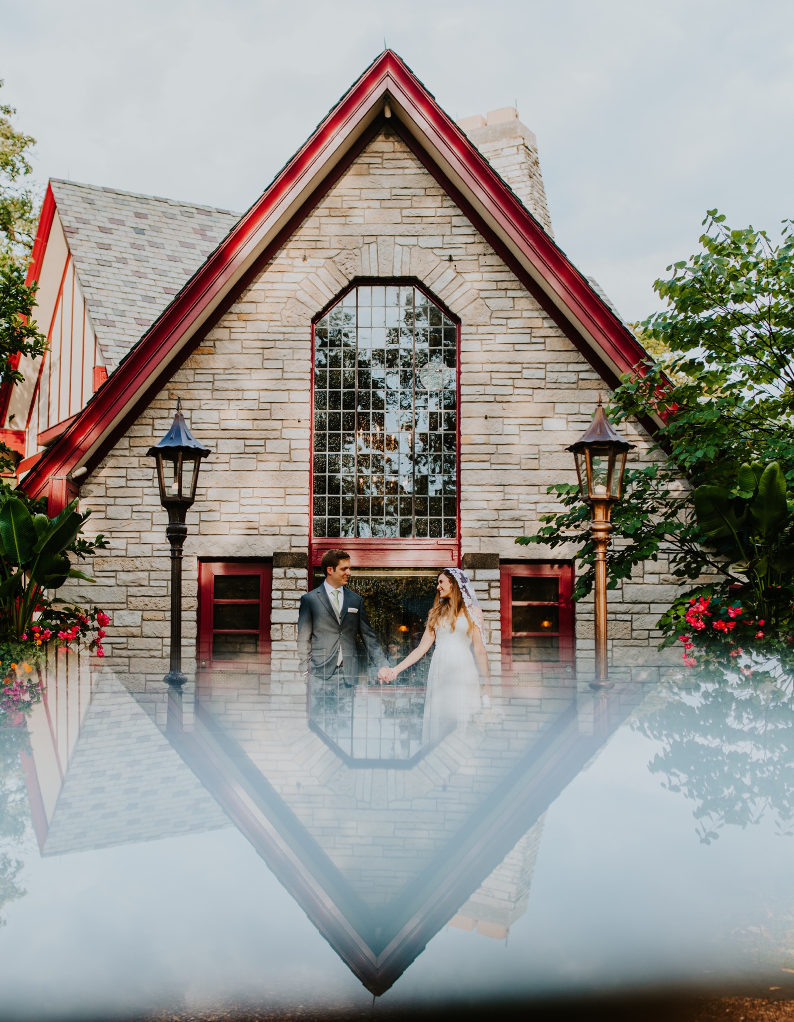 Chicago Redfield Estate Wedding Photos Hanna Walkowaik Photography